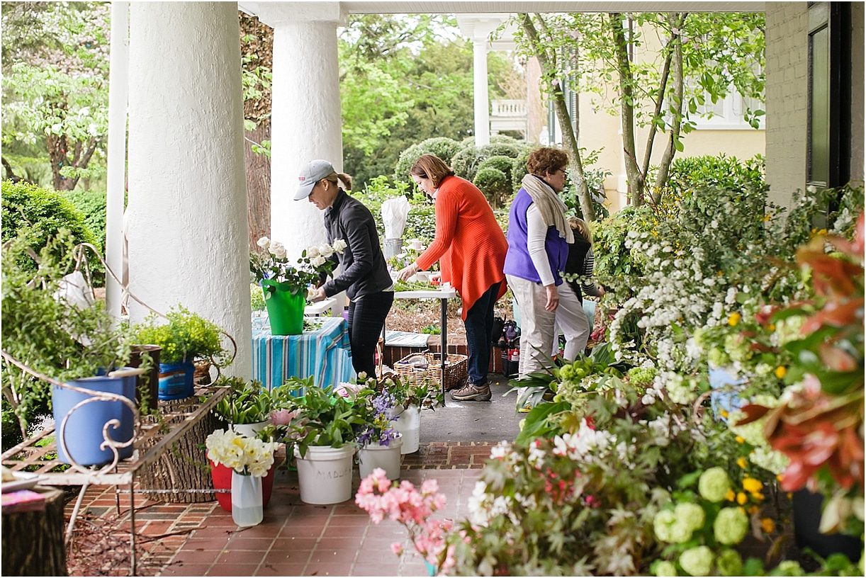 The Beauty of Historic Garden Week in Virginia - Hill City Bride