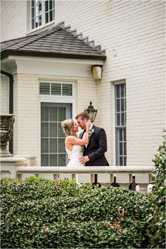 Drive In Wedding Ideas for Socially Distanced Weddings | Hill City Bride